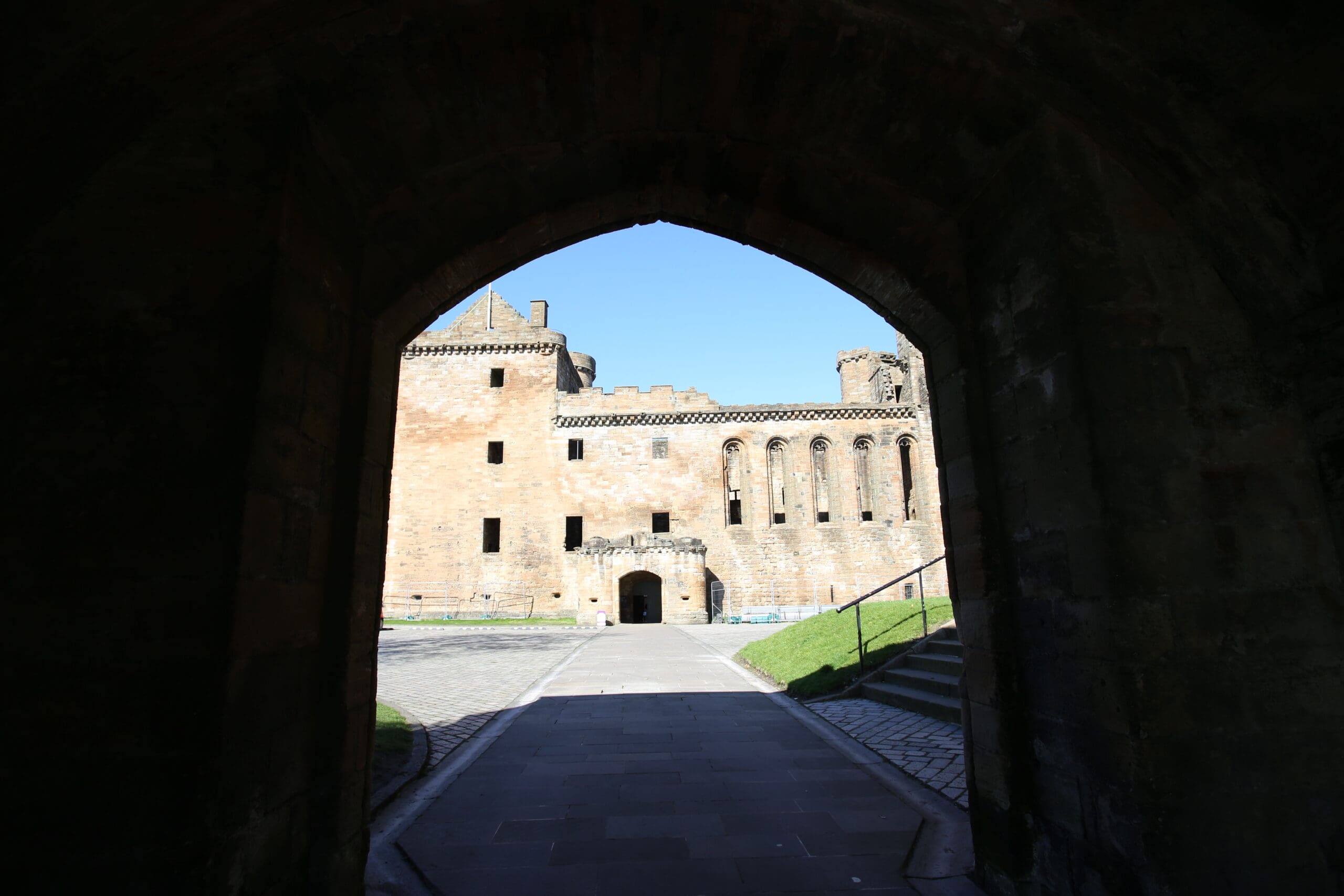 Linlithgow Palace - Wentworth Prison - Beyond St. Andrews